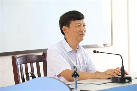 “立德树人，努力做学生爱戴的好教师”——我院举行师德师风建设专题报告会 桂林理工大学外国语学院