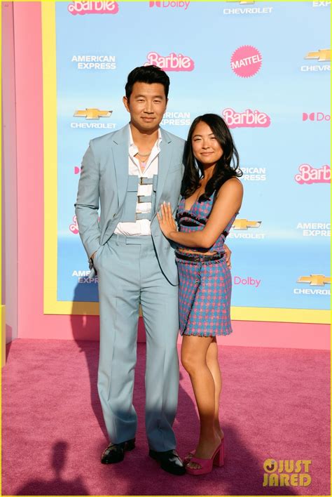 Ryan Gosling Michael Cera Scott Evans All Wear Pink Suits To Barbie