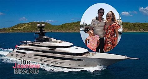 Beyonce And Jay Z Vacation In 180 Million Yacht With Swimming Pool