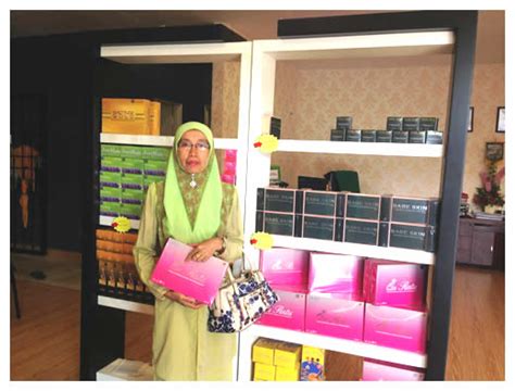 Puteri Alya Promosi Produk Puteri Alya