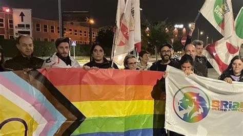 Offesi E Umiliati A Concorezzo Sit In Di Protesta Contro Vannacci