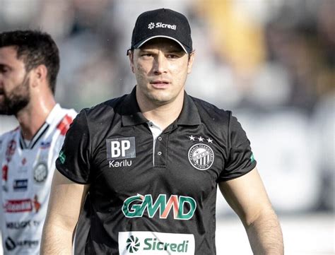 Pivetti Está Fora Do Operário Após Derrota Contra Athletic Dcmais