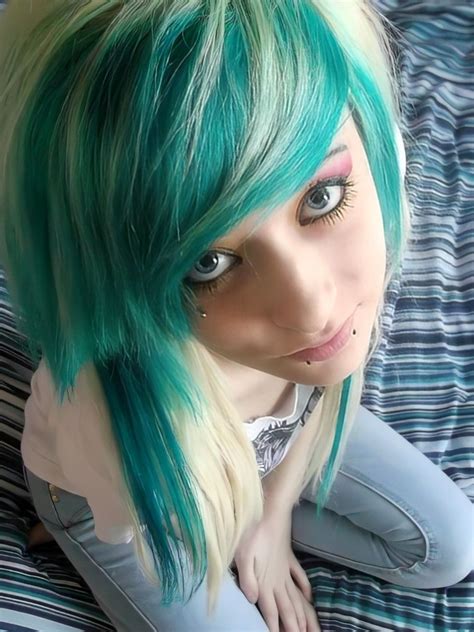 Pin By Paul On Cute Stuff In 2024 Scene Hair Emo Girl Hairstyles