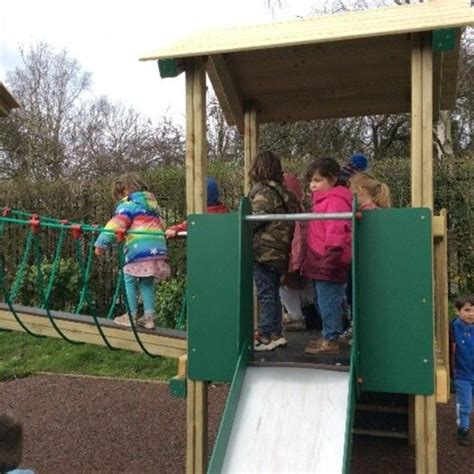 Tetherdown School New Climbing Frame For Tetherdown