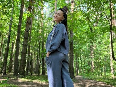 Называет мамой другую женщину что происходит с маленькой дочерью Фриске Экспресс газета