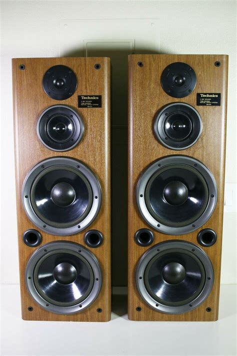 Vintage Technics Sb A33 Tower Speakers Dual Woofers Excellent