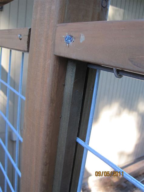Close Up Of Railings Wire Deck Railing Metal Pergola Diy Porch