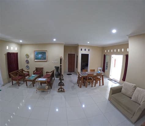 Homestay Di Jogja Untuk 8 Orang Dekat Malioboro Di Terban Garden
