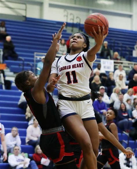 Sacred Heart Academy Star Zakiyah Johnson Again Named Gatorade Kentucky