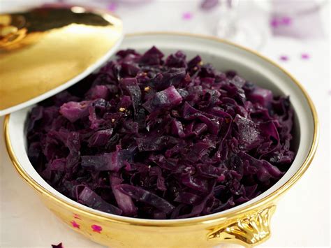 Weihnachtlicher Apfel Rotkohl Rezept EAT SMARTER