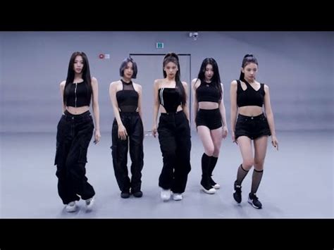 Itzy Cheshire Dcard