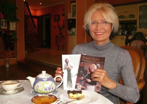 Doktor Danuta Myłek Ze Stalowej Woli Wydała Książkę Od Lekarza Do