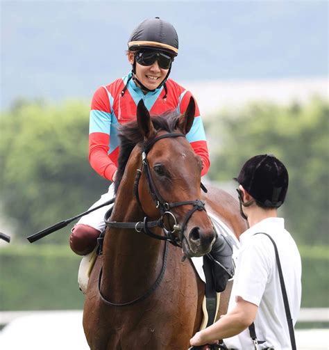 デルアヴァー直線で並ぶ間もなく抜き去り初勝利 三浦騎手も能力感じる／新馬戦 2歳馬特集 競馬写真ニュース 日刊スポーツ