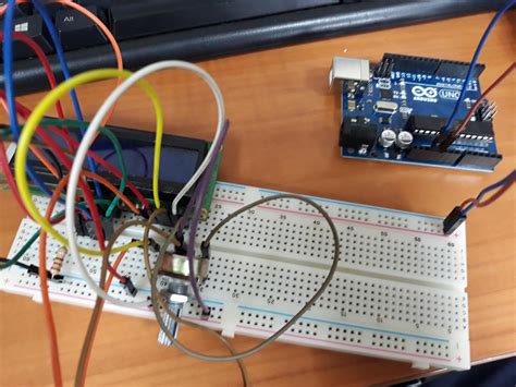 PRÁCTICA INDIVIDUAL 1 ARDUINO DISPLAY LCD