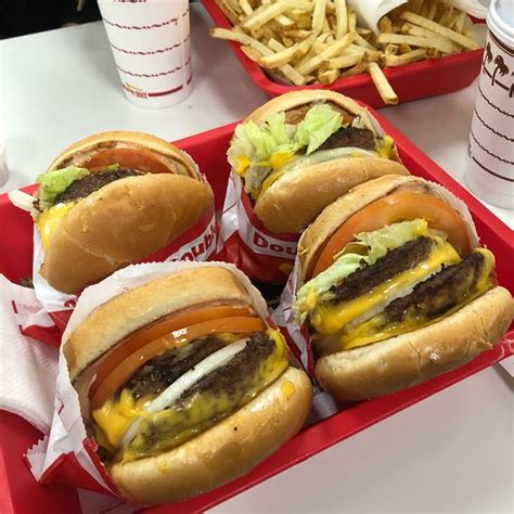 In N Out Burger Los Ángeles 9149 S Sepulveda Blvd Central La