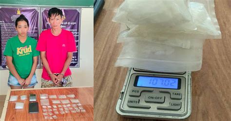 កម្លាំងសមត្ថកិច្ចខេត្តកំពង់ឆ្នាំង ឃាត់ខ្លួនជនសង្ស័យ ២នាក់ ជាមួយថ្នាំញៀន ៣៥កញ្ចប់ Cnc News