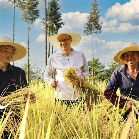 致敬青春 筑梦武功山未来大山陈思璟青年