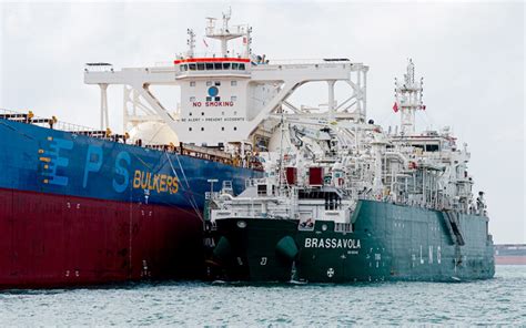 Mol Vessel Conducts Ship To Ship Lng Bunkering Port Technology