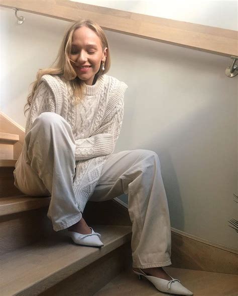 Maria Anohina Feet
