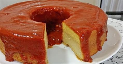 Bolo de fubá cremoso calda de goiabada Receitas Fáceis e Práticas
