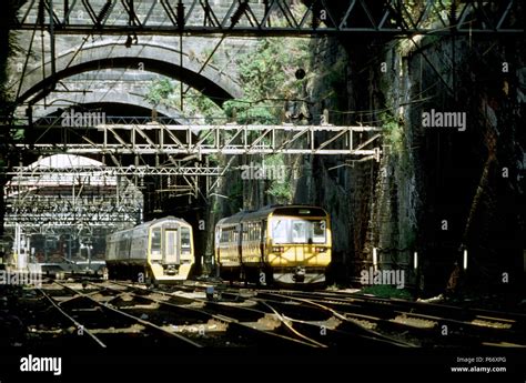 Contrasts In Dmus At The Throat Of Liverpool Lime Street Station As A
