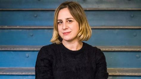 MARINA OTERO Cada interacción con ChatGPT equivale a verter medio