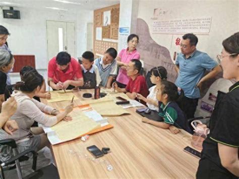 我们的中国梦 文化进万家市北区长沙路社区书法公益课堂首课圆满开启居民交流