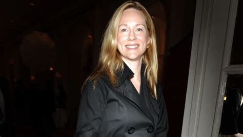 Scary Incident At Nyfw Leaves Laura Linney Stunned The Balancing Act