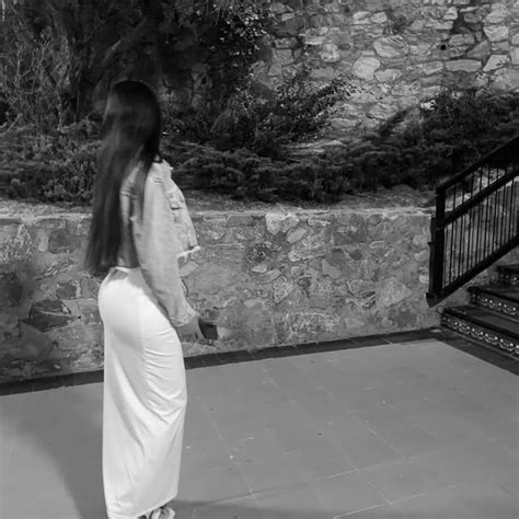Fati Ghend On Threads
