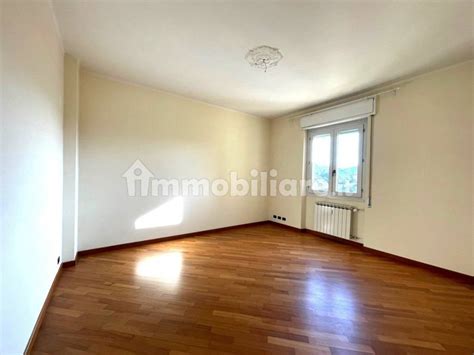 Vendita Appartamento In Via Alcide De Gasperi Campomorone Ottimo