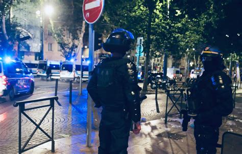 Emeutes à Marseille Lhomme Possiblement Victime Dun Tir De Flash