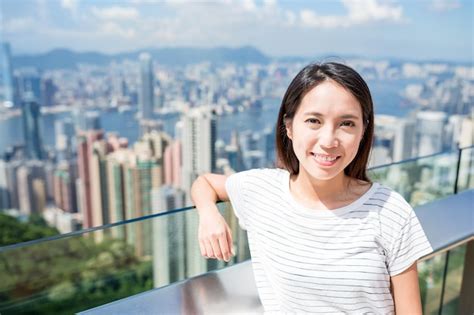 Premium Photo Woman Travel To Hong Kong City
