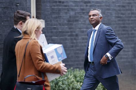 Jpmorgan Promotes Swathes Of Dealmakers In Investment Bank Shake Up