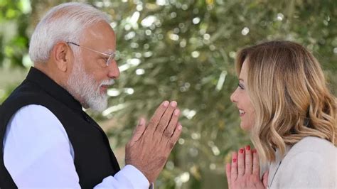 „Здравейте от екипа на „Мелоди“ Мелони и Моди откраднаха шоуто на Г 7 Profit Bg