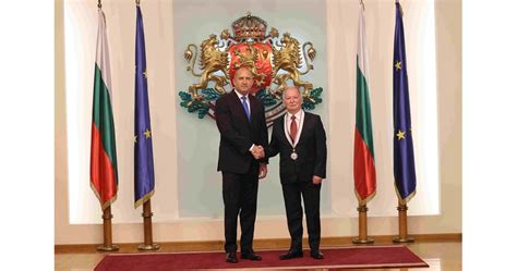 Президентът връчи орден „Стара планина“ първа степен на проф дтн инж Цоло Вутов