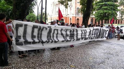 Manifestantes Fazem Atos Em Dia De Julgamento Do Habeas Corpus De Lula