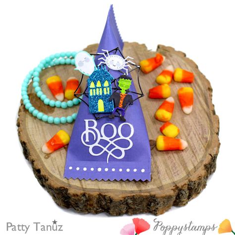 Boo Halloween Triangular Box Project Idea