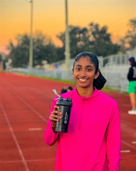 Tharushi Karunarathna Tharushikarunarathna • Instagram Photos And