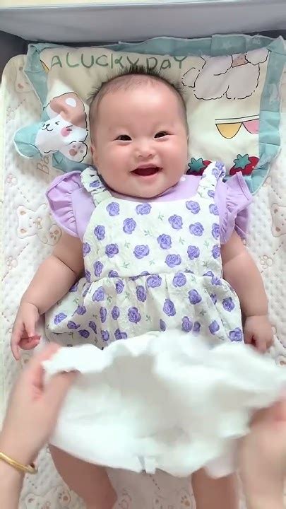 02end 宝妈规律带娃的第128天，想问下姐妹们，厌奶期有多久，湉湉最近一个月体重没长过，喝 Youtube