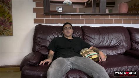 Curvy Latina Sofia Ruiz Fucks Her Ex Convict Cousin Eporner
