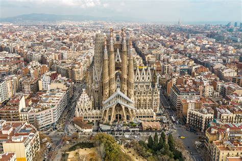 Впечатляващата Саграда Фамилия Фото галерии Vesti Bg