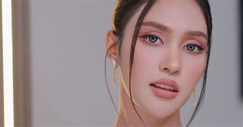 배우 제안 사양캄보디아 미녀 잇단 러브콜에도 전통 춤 고집