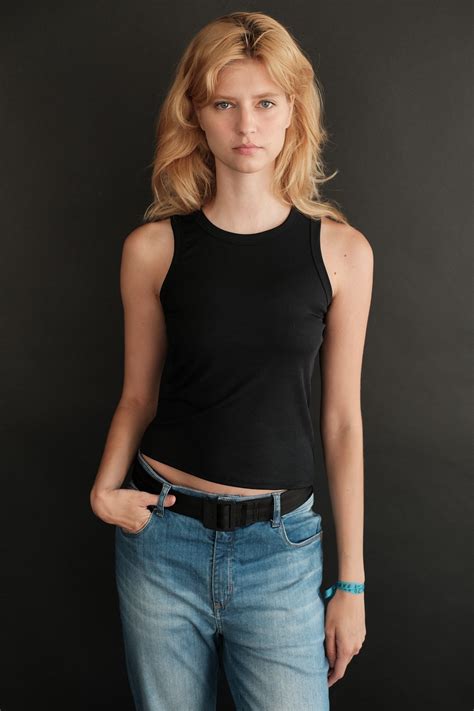 Ana Schurmann Metro Models