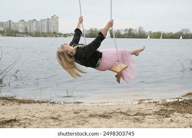 Thousand Naked Woman Lake Royalty Free Images Stock Photos Pictures Shutterstock