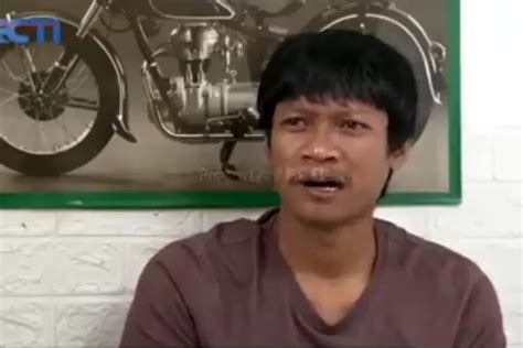 Preman Pensiun 7 Bubun Alih Profesi Jadi Tukang Pecel Ayam Gobang