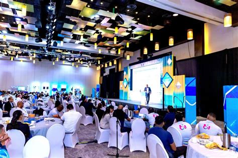 Dataanalytics Aiml Generativeai Aws Cloud Modernization Vick Panwar