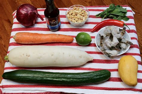 Goi Xoai Vietnamese Mango Salad Recipe Dobbernationloves