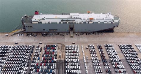 How Are Cars Loaded Onto Ships Detailed Guide