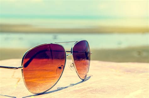 Prescription Sunglasses • Advantages Of Wearing Prescription Sunglasses