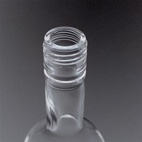 Cylindrical Ropp Finish Extra White Flint 750 Ml Liquor Glass Bottle
